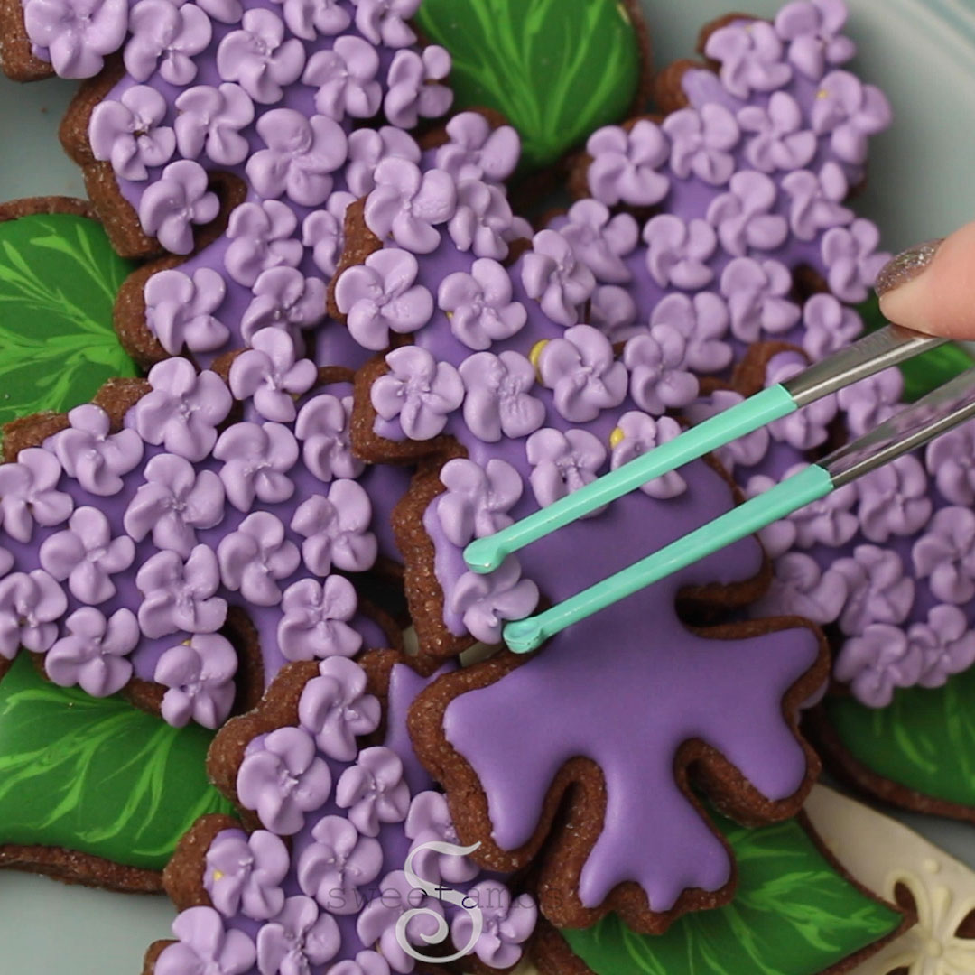 How To Decorate Lilac Cookies With Royal Icing - SweetAmbsSweetAmbs