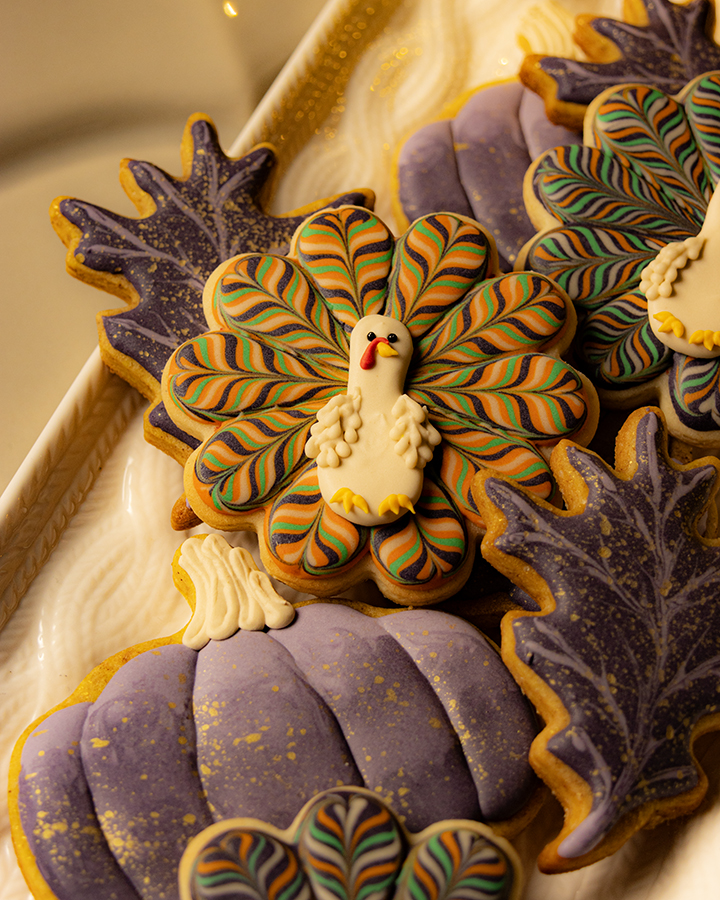 Wet On Wet Royal Icing Turkey Cookies - SweetAmbs